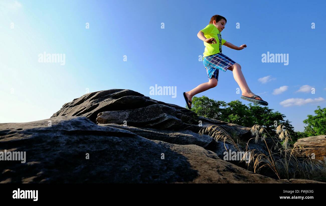 Boys in shorts hi-res stock photography and images - Alamy