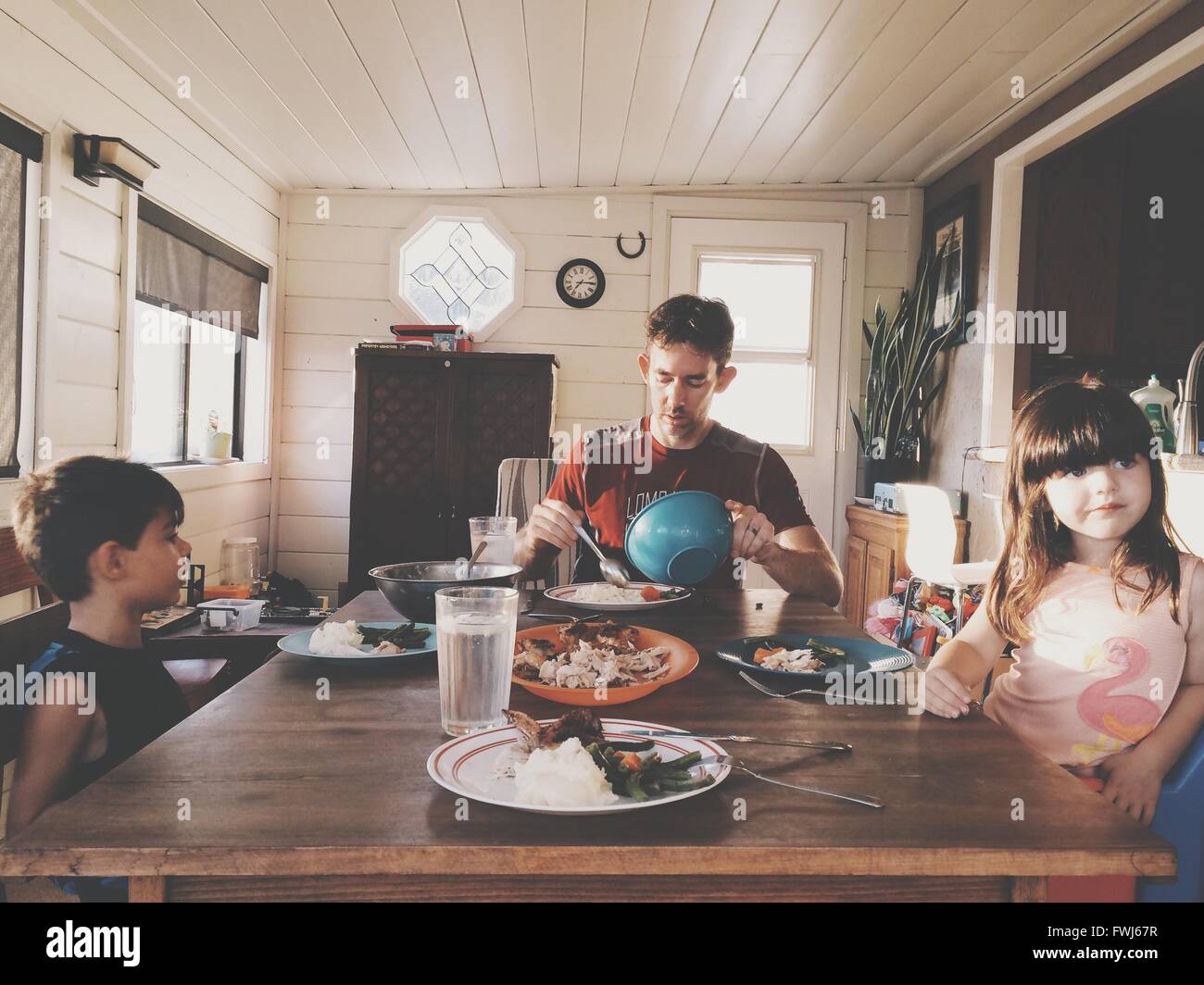 Father adult son lunch hi-res stock photography and images - Alamy