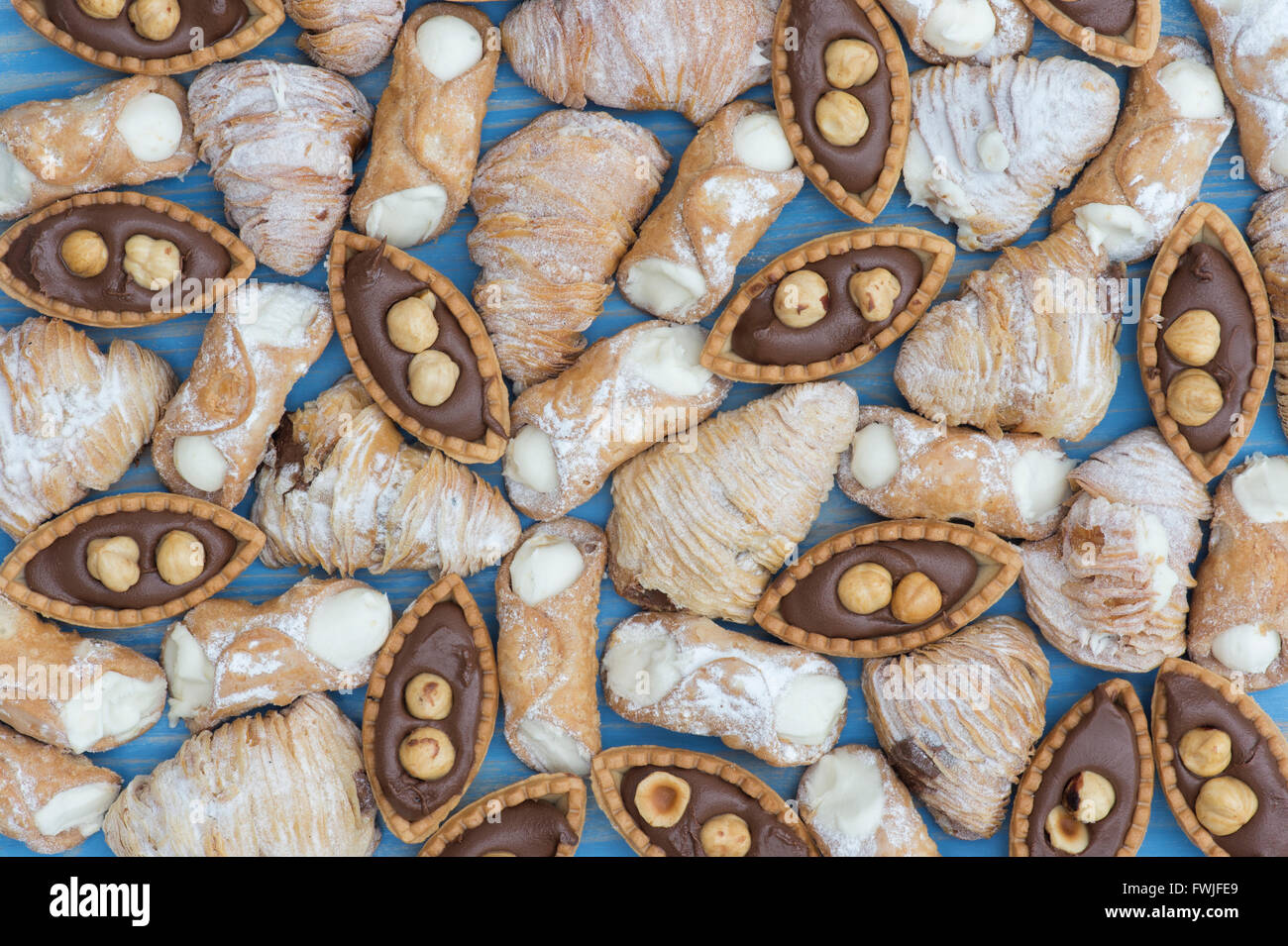 Italian Sweet Pastries. Sfogliatella, Cannoli creams and Little boats ...