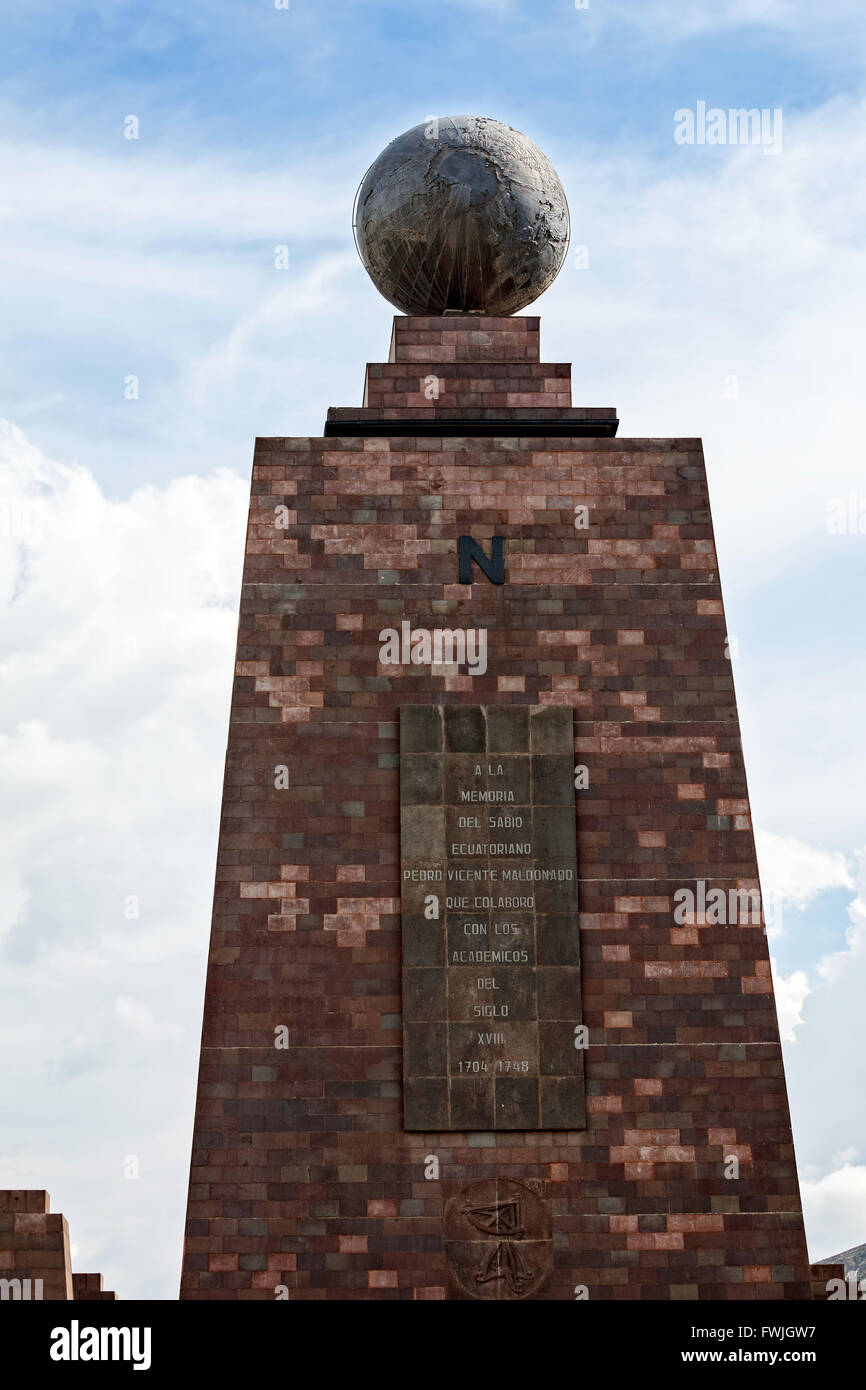 Equatorial monument hi-res stock photography and images - Alamy