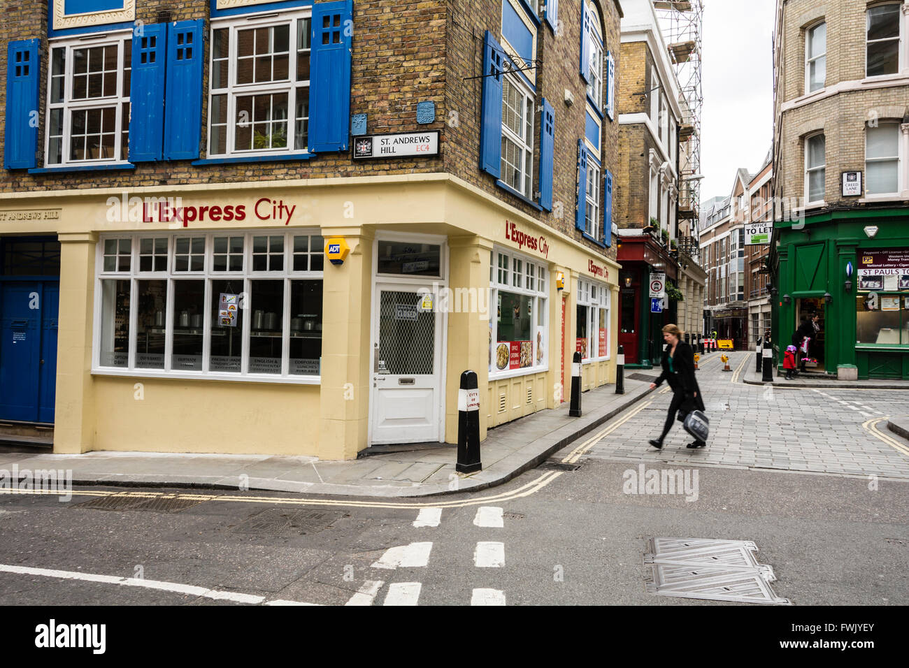 Back streets of london hi-res stock photography and images - Alamy