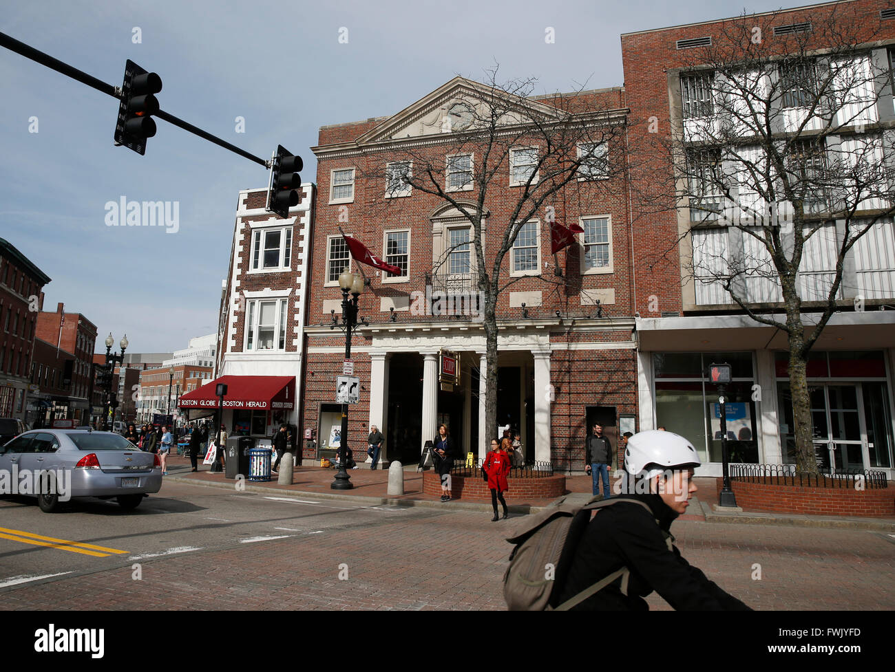 Harvard square cambridge hi-res stock photography and images - Alamy