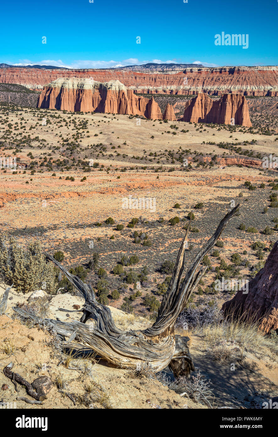 Towers and cliffs in Upper Cathedral Valley, Capitol Reef National Park ...