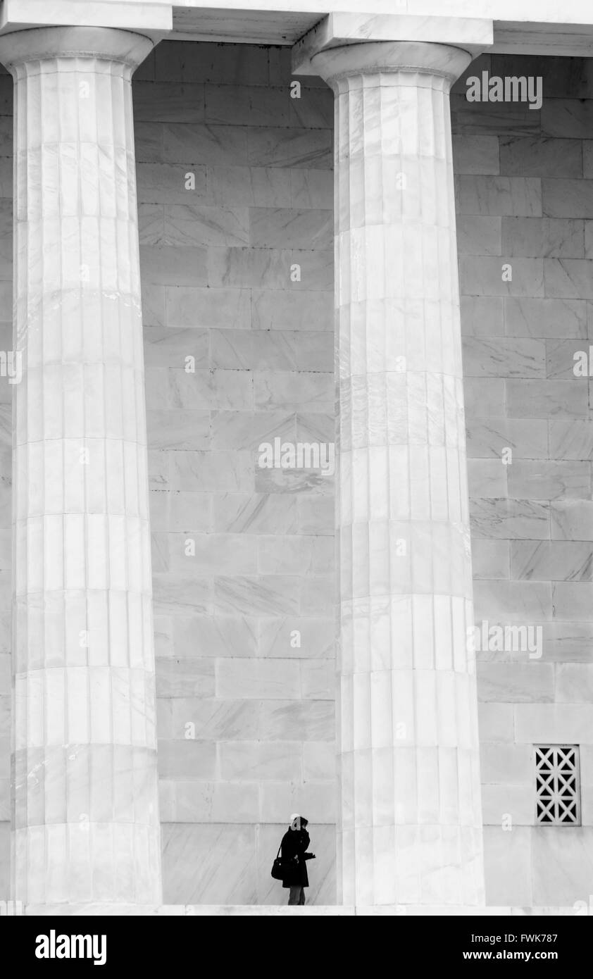 Lincoln memorial columns hi-res stock photography and images - Alamy