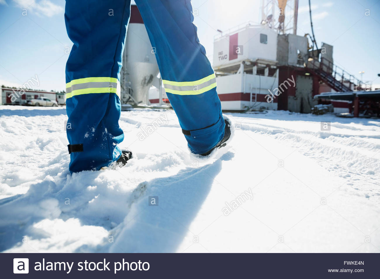 Oil engineer snow hi-res stock photography and images - Alamy