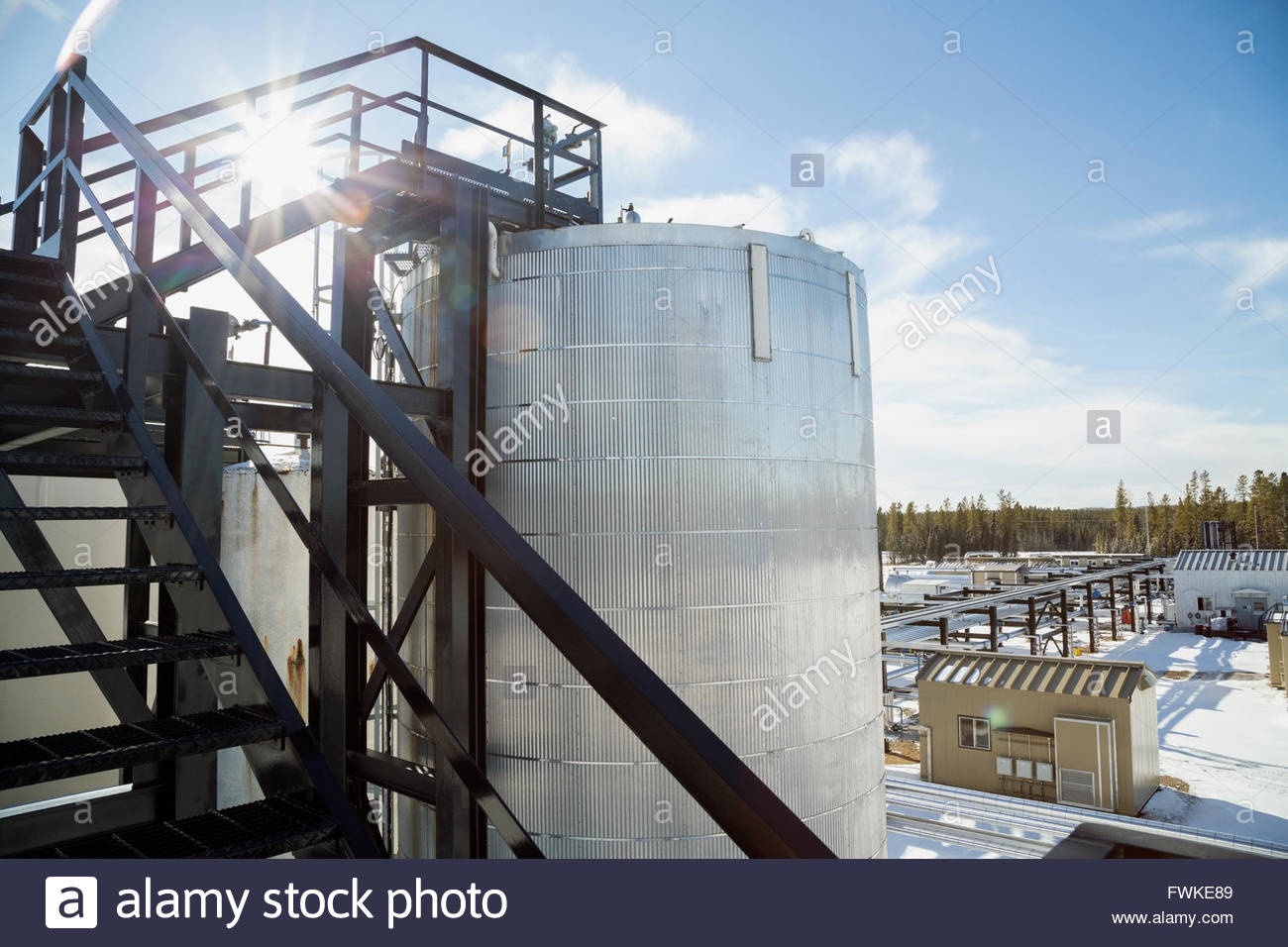 Stair platform hi-res stock photography and images - Alamy