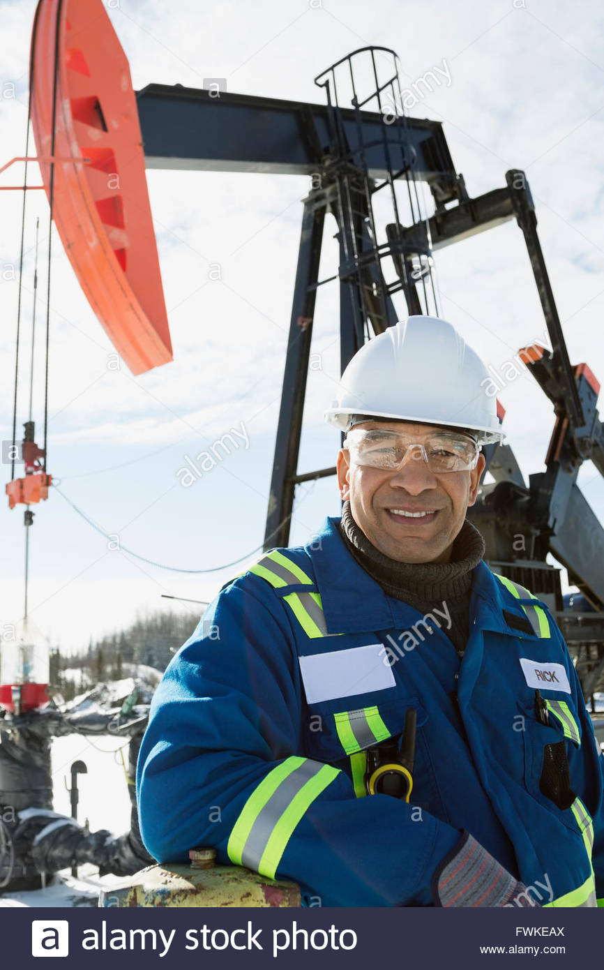 Male engineer hi-res stock photography and images - Alamy