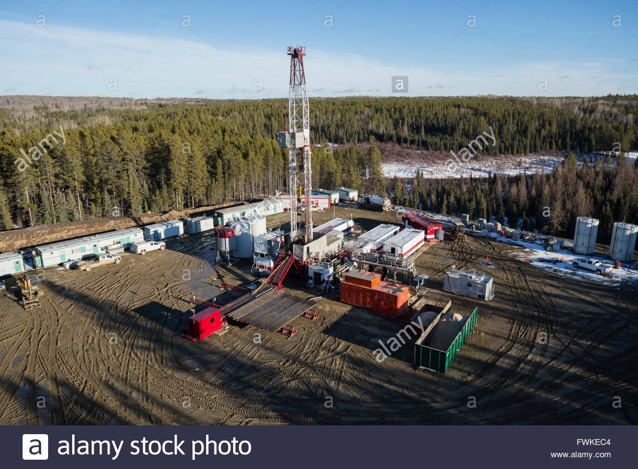 Horizontal drilling rig hi-res stock photography and images - Alamy