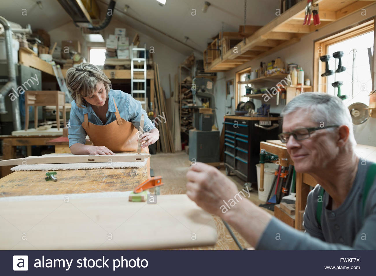 Carpenters working hi-res stock photography and images - Alamy