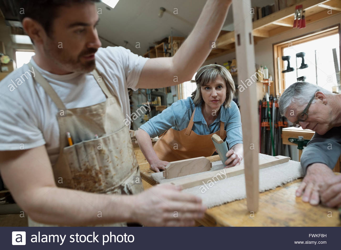 Women carpenters hi-res stock photography and images - Alamy