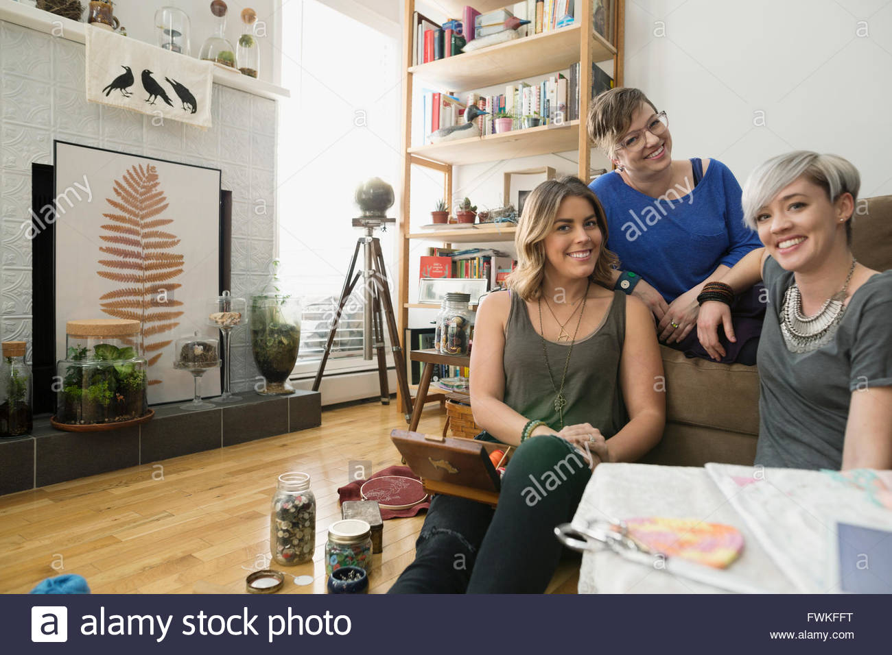 Women smile living room hi-res stock photography and images - Alamy