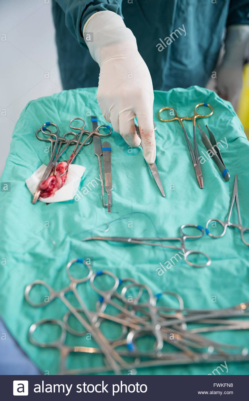 Surgical tray hi-res stock photography and images - Alamy