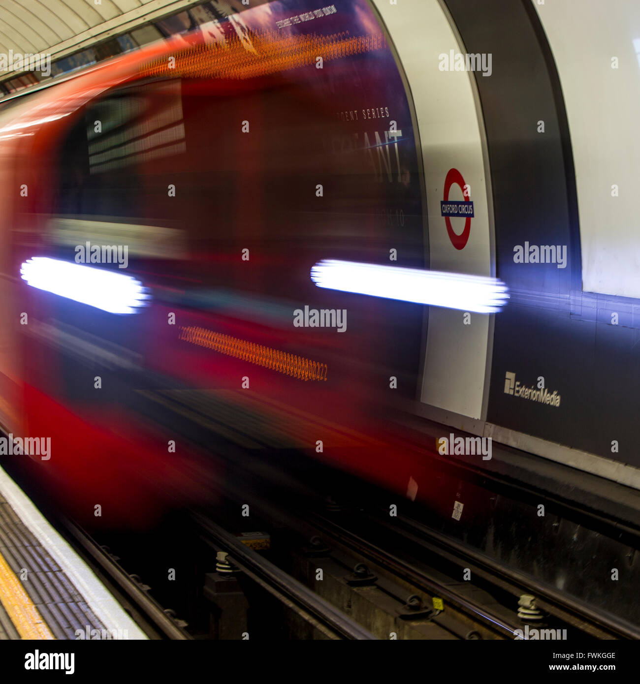 London Underground Moving Tube Trains Movement Stock Photo - Alamy