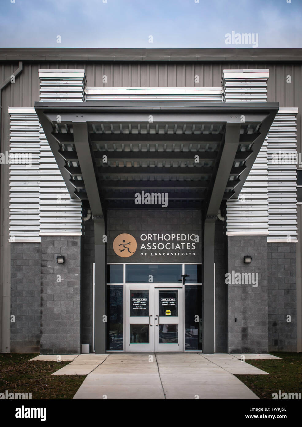 Aluminum corrugated metal facade hi-res stock photography and images ...