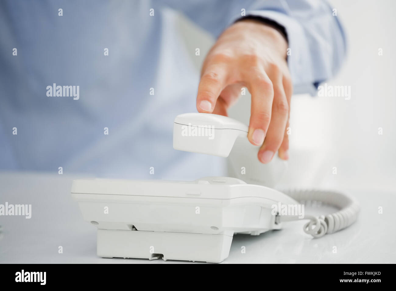 Hand receiving hi-res stock photography and images - Alamy