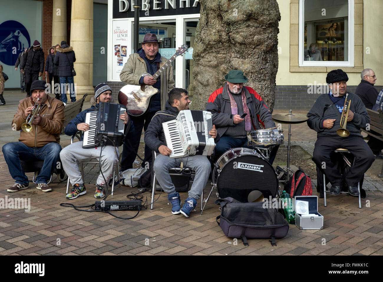 Street musicians. Group of Romanian immigrant musicians. Banbury ...