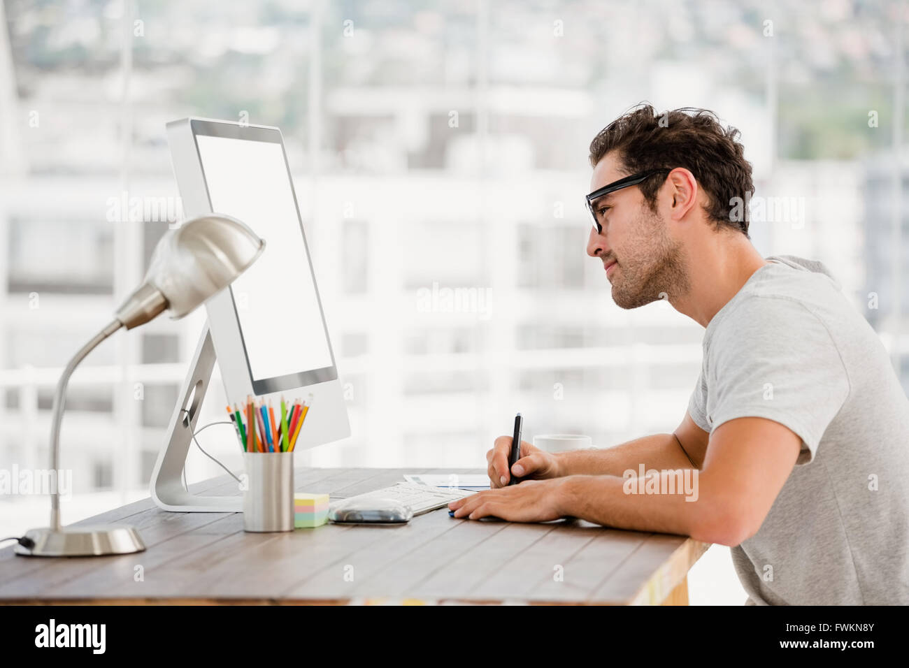 Using pen tablet hi-res stock photography and images - Alamy