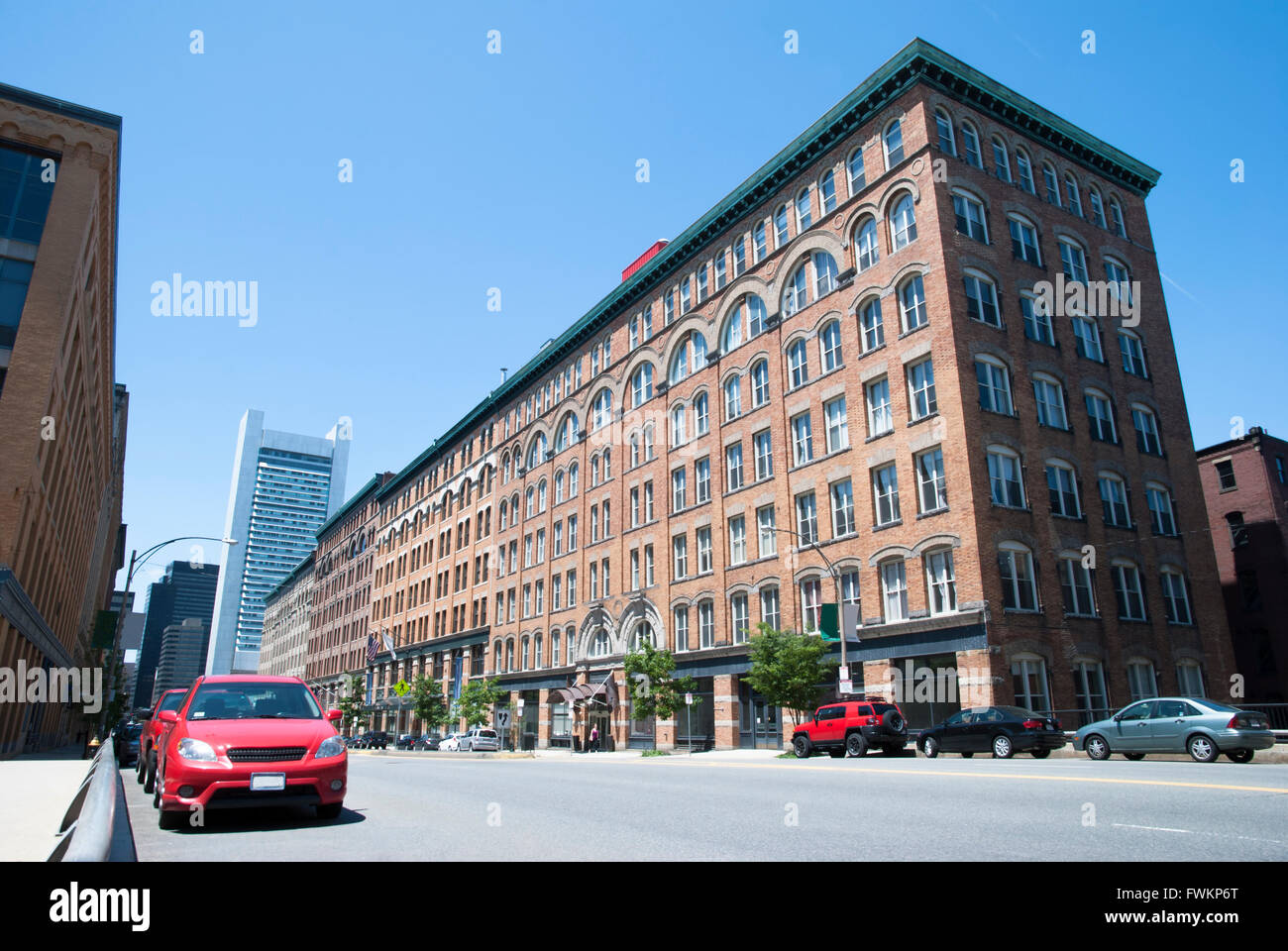 Morning view of an empty Summer Street in Boston city (Massachusetts ...