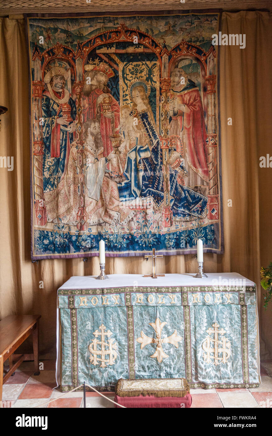 Leeds castle chapel kent hi-res stock photography and images - Alamy