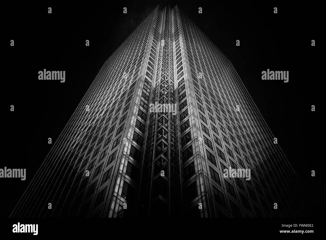 Canary wharf architecture leading hi-res stock photography and images ...