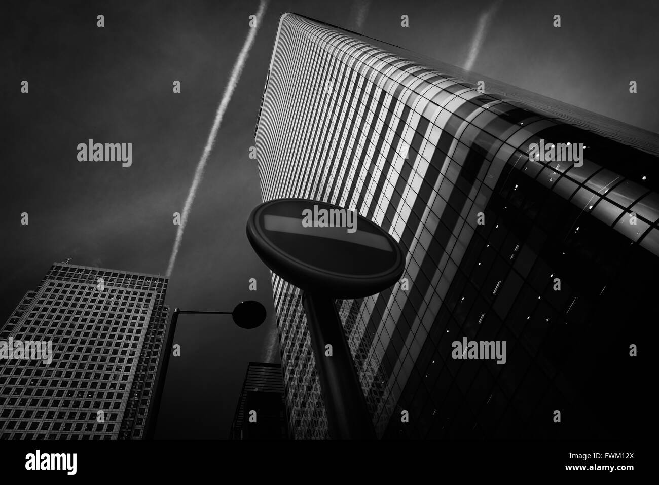 London dock workers Black and White Stock Photos & Images - Alamy