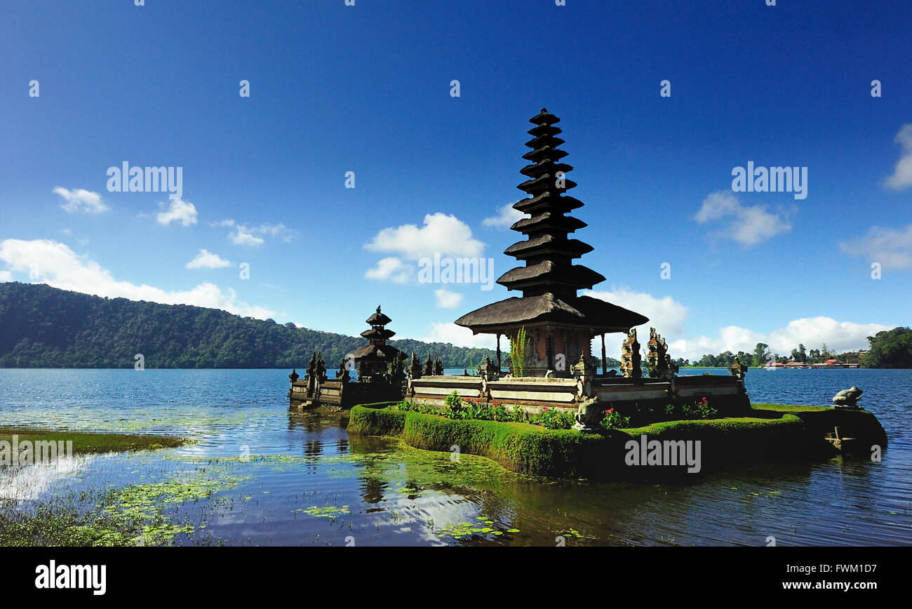 Ulun danu temple in hi-res stock photography and images - Alamy