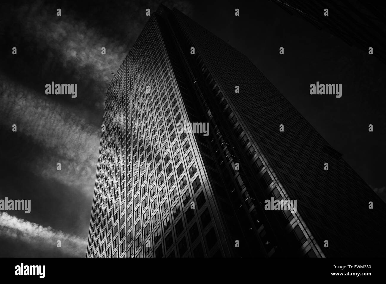 London dock workers Black and White Stock Photos & Images - Alamy