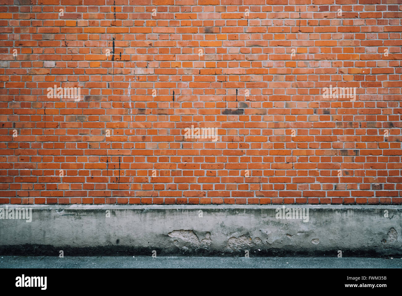 Sidewalk architecture hi-res stock photography and images - Alamy