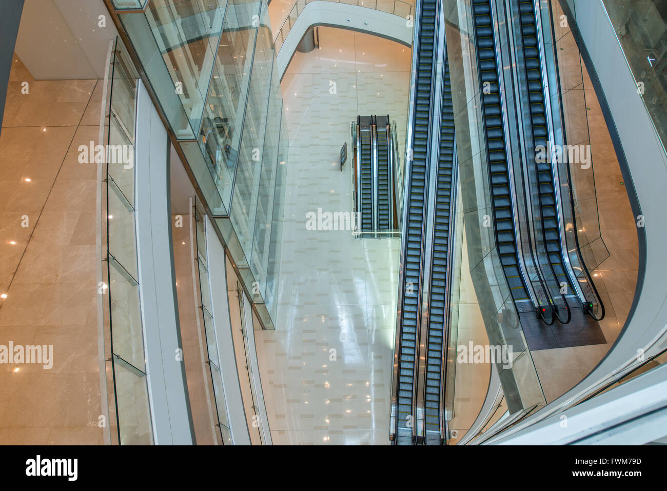 The mall building interior Stock Photo - Alamy