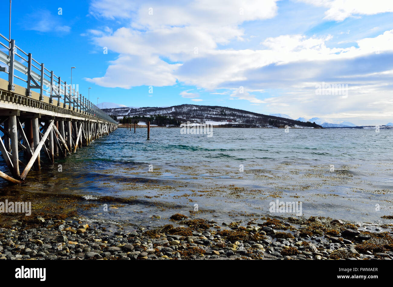 beautiful old bridge crossing two islands over ocean in sunshine Stock ...