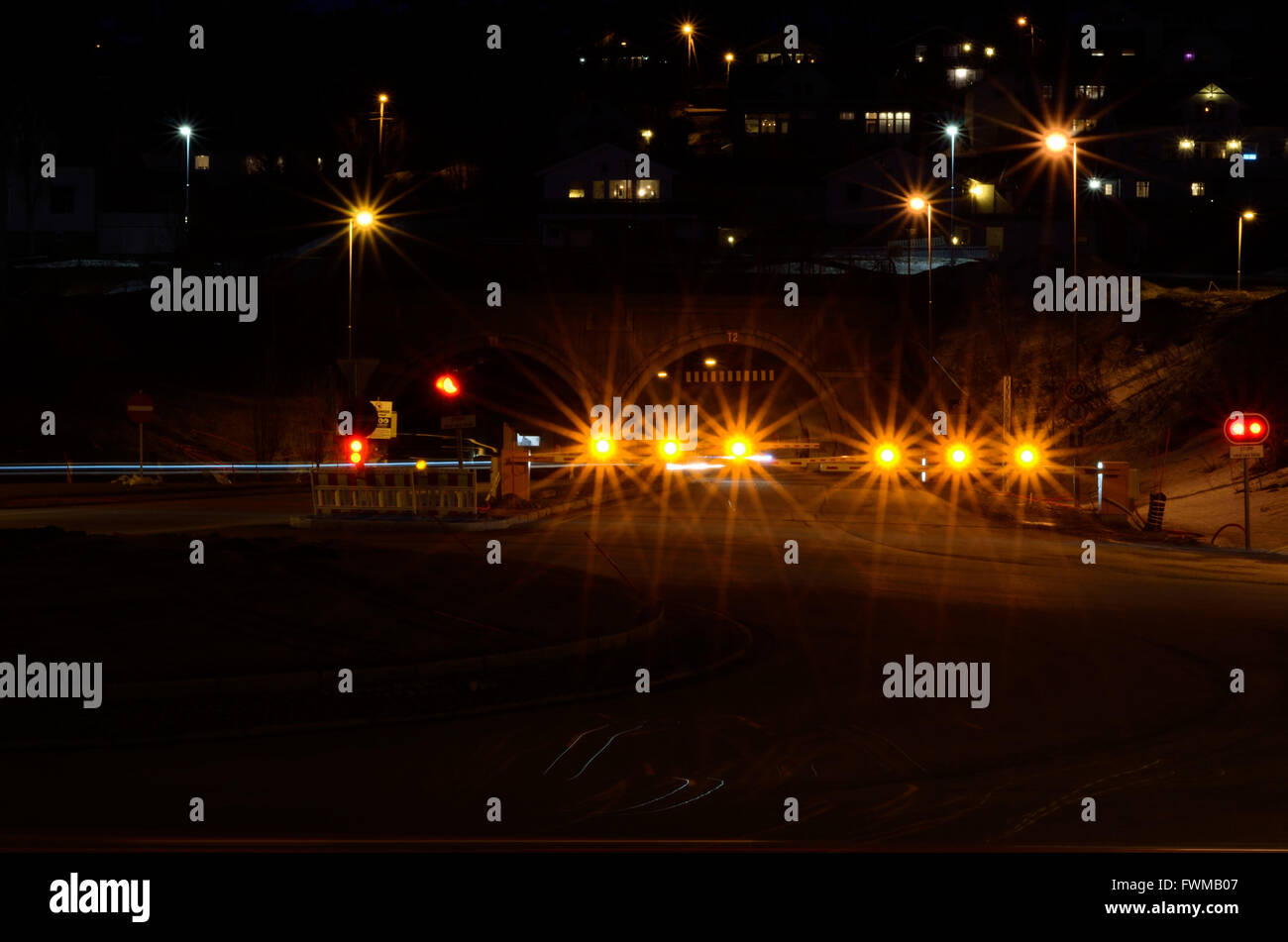 closed tunnel warning light and traffic light Stock Photo - Alamy