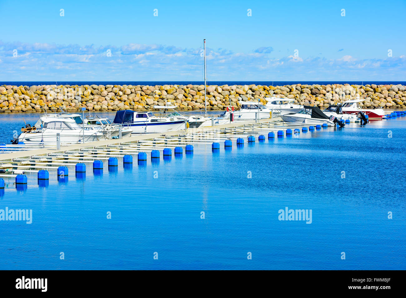Ship marina hi-res stock photography and images - Alamy