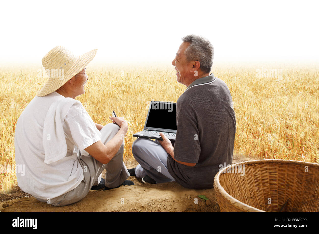 Two farmers talking hi-res stock photography and images - Alamy