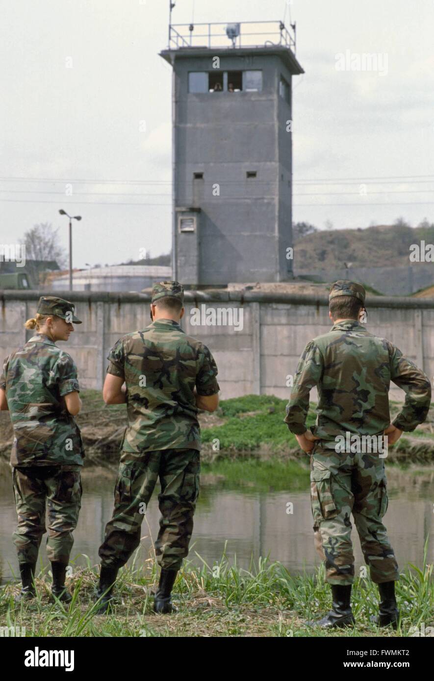 October 1985 - US soldiers in visit to the Inner Border between Federal ...