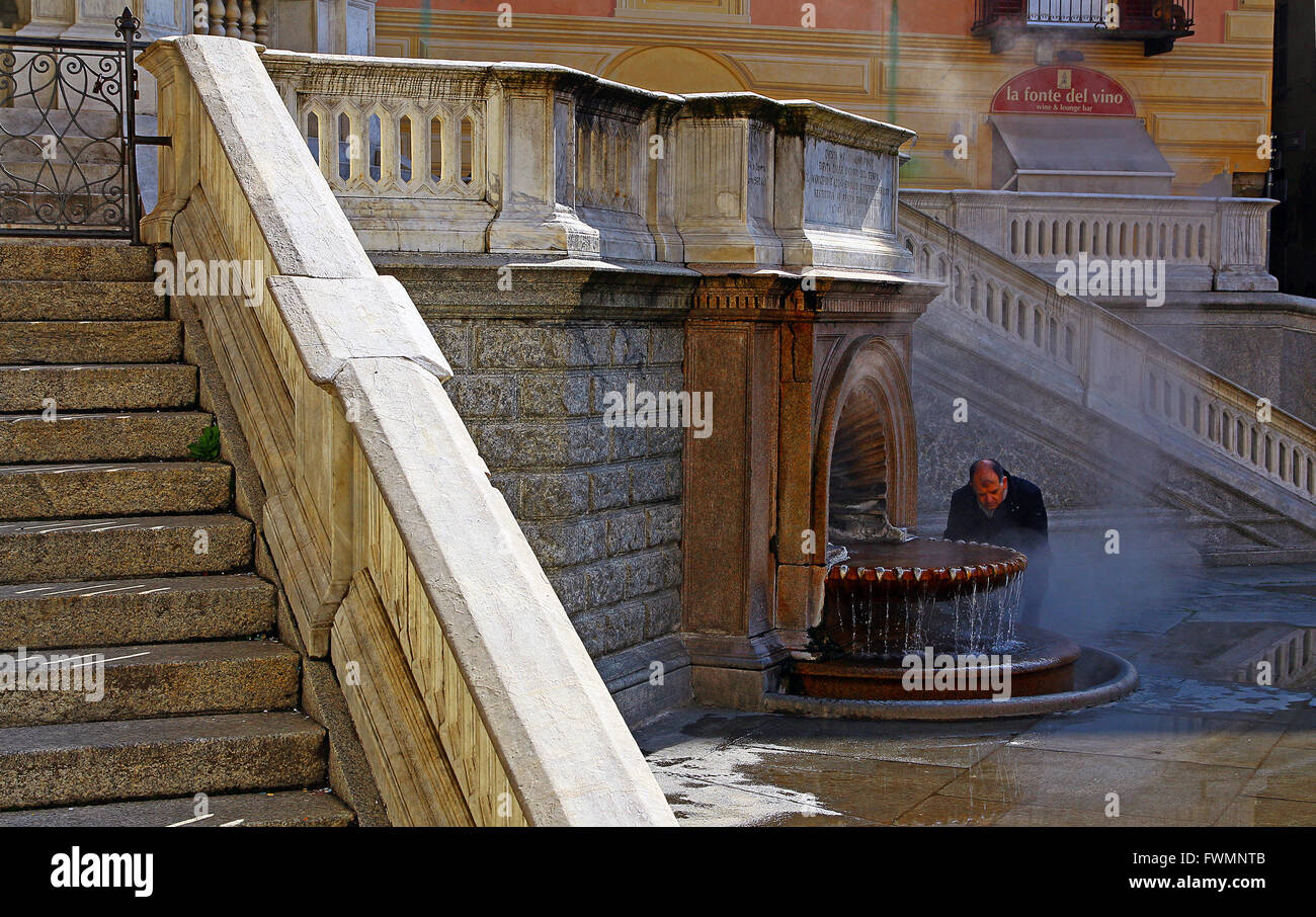 Warm water waters hi-res stock photography and images - Alamy