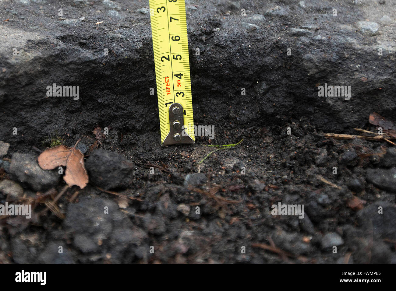 Hole in the depth hi-res stock photography and images - Alamy