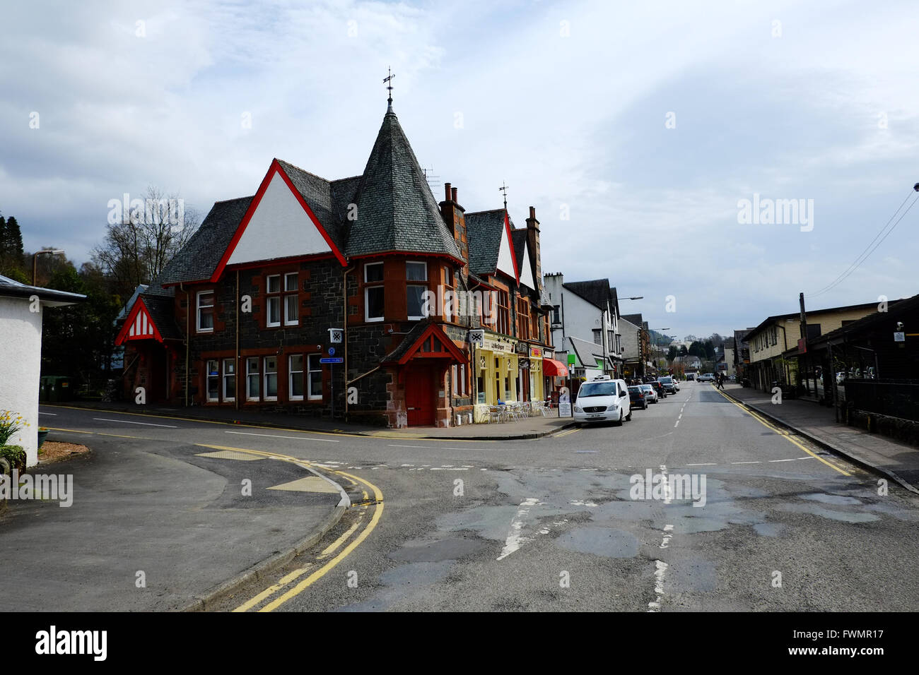 Scotland high street High Resolution Stock Photography and Images - Alamy