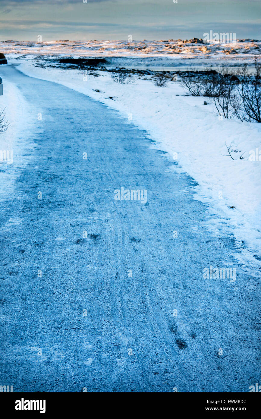 Snowy shapes hi-res stock photography and images - Alamy