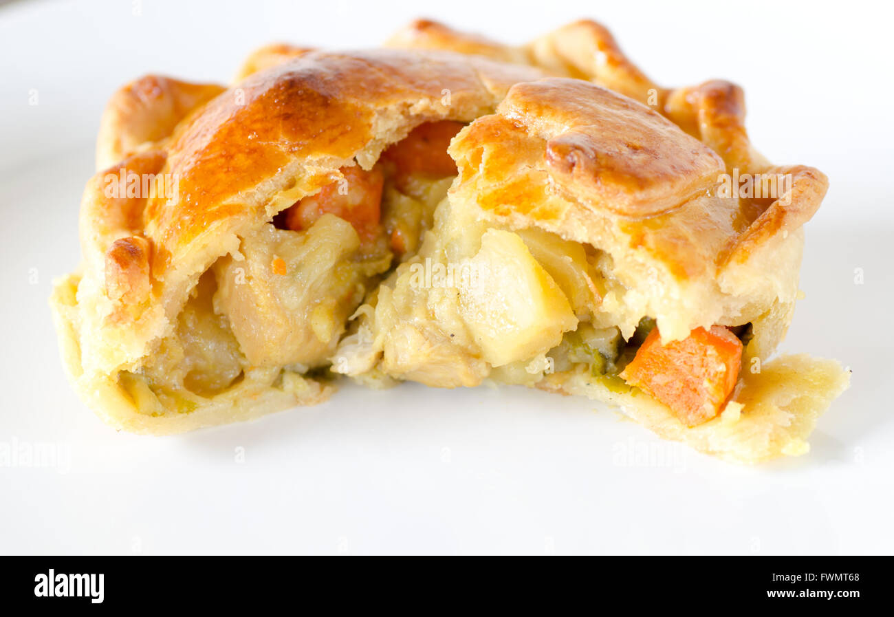 Chicken pie with puff pastry hi-res stock photography and images - Alamy