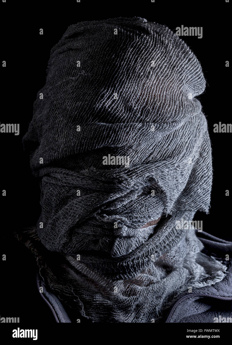 Headshot, man in a rough cotton mask Stock Photo - Alamy