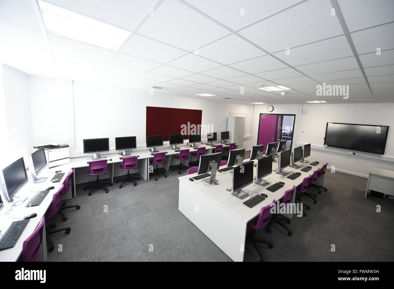 Computer Room in a School Stock Photo - Alamy