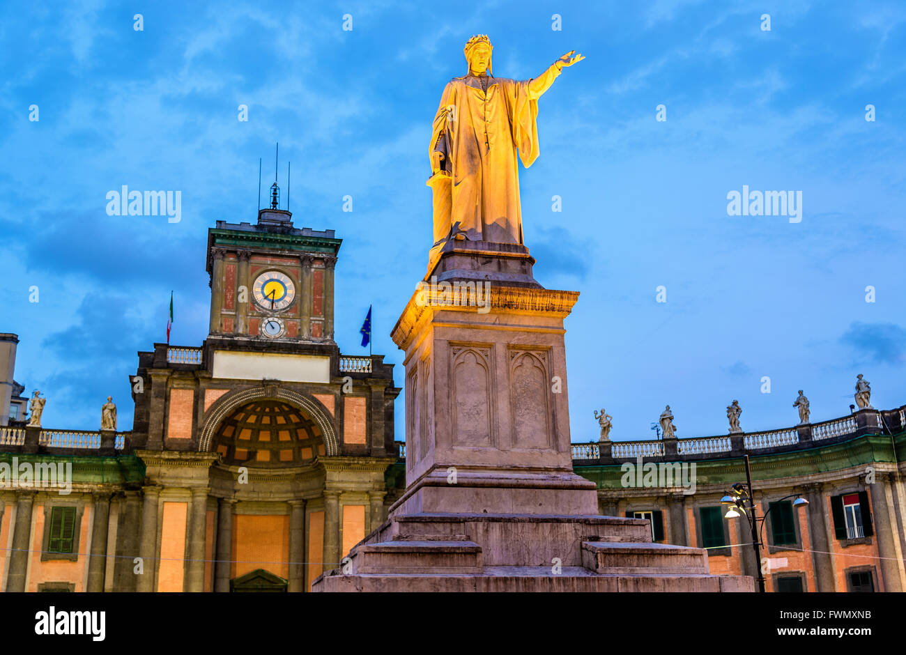Dante alighieri statue church hi-res stock photography and images - Alamy