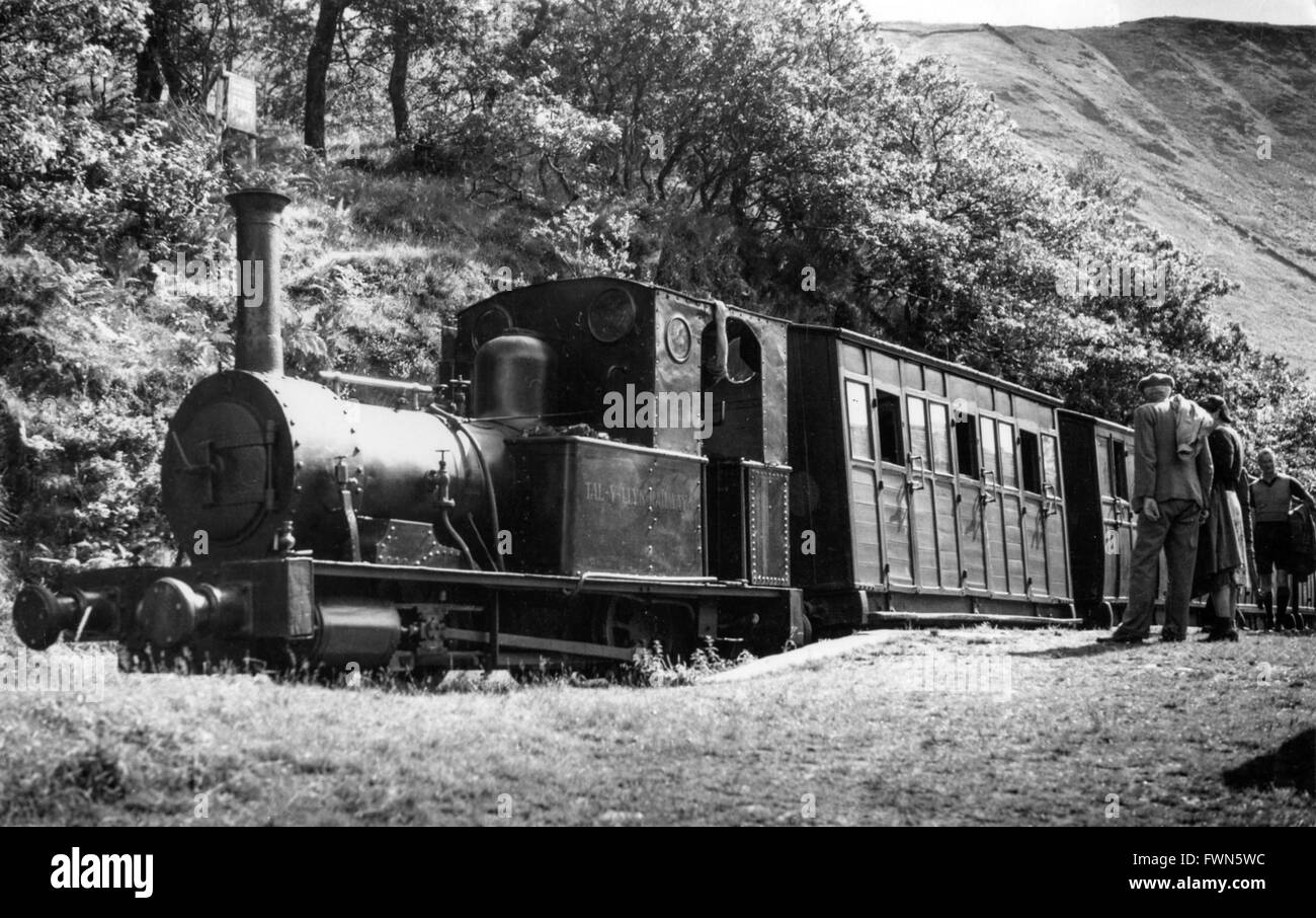 Narrow gauge passenger railway Black and White Stock Photos & Images ...