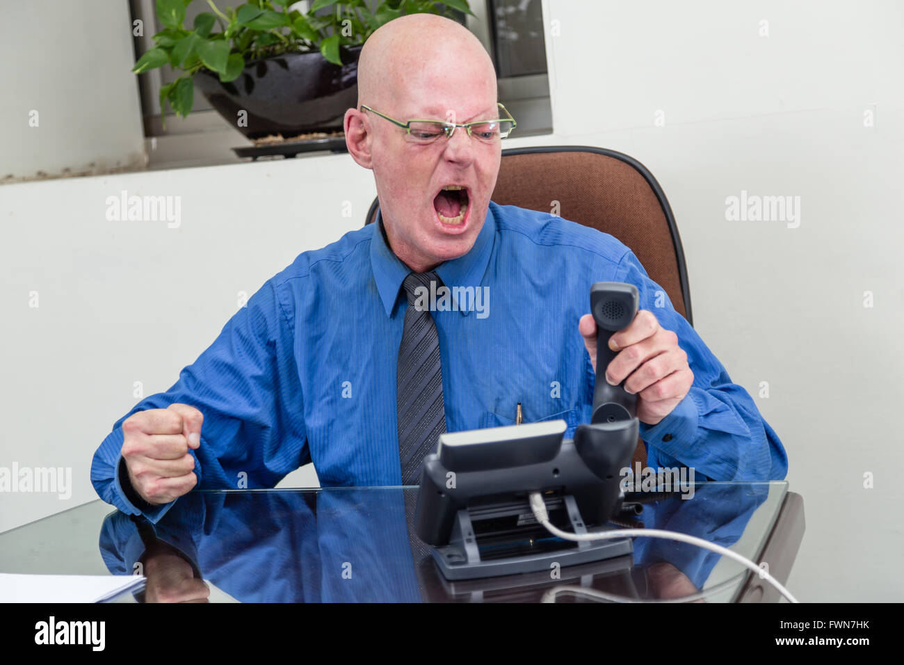 Angry old man and computer office hi-res stock photography and images ...