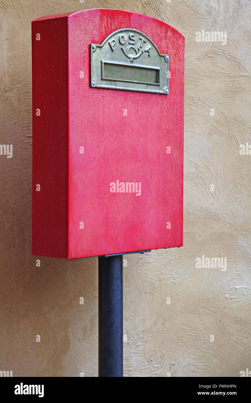 Royal italian postal service hi-res stock photography and images - Alamy