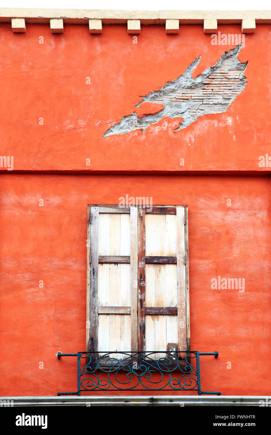Modern building facade closed hi-res stock photography and images - Alamy