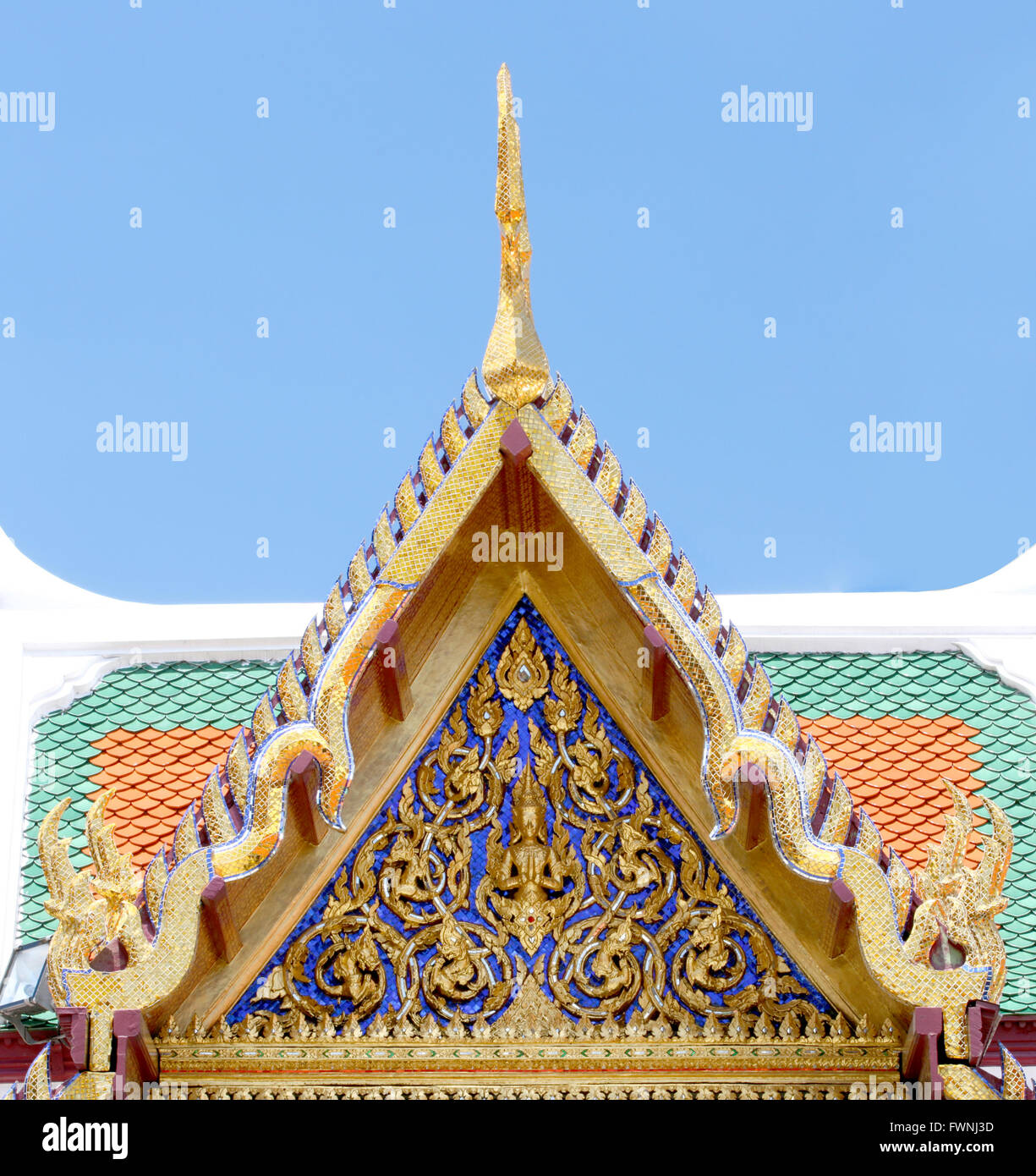 Golden gable Roof at Wat Phra Keao Temple in Grand Palace, Bangkok ...