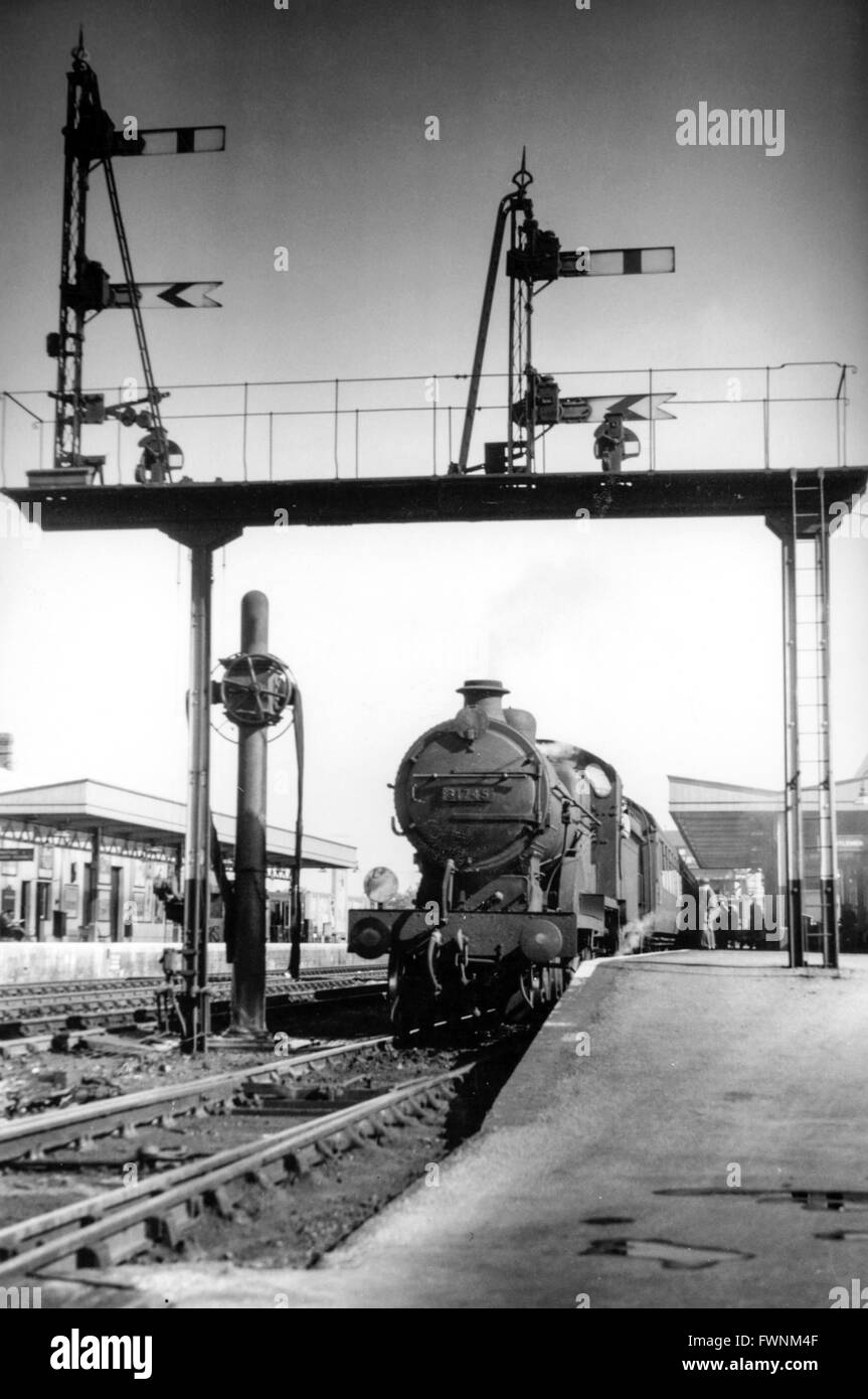 Ramsgate train station Black and White Stock Photos & Images - Alamy