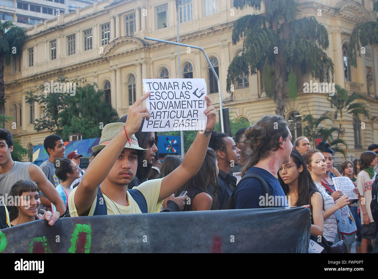 Sao Paulo, Brazil. 06th Apr, 2016. The students stage protest at Praca ...