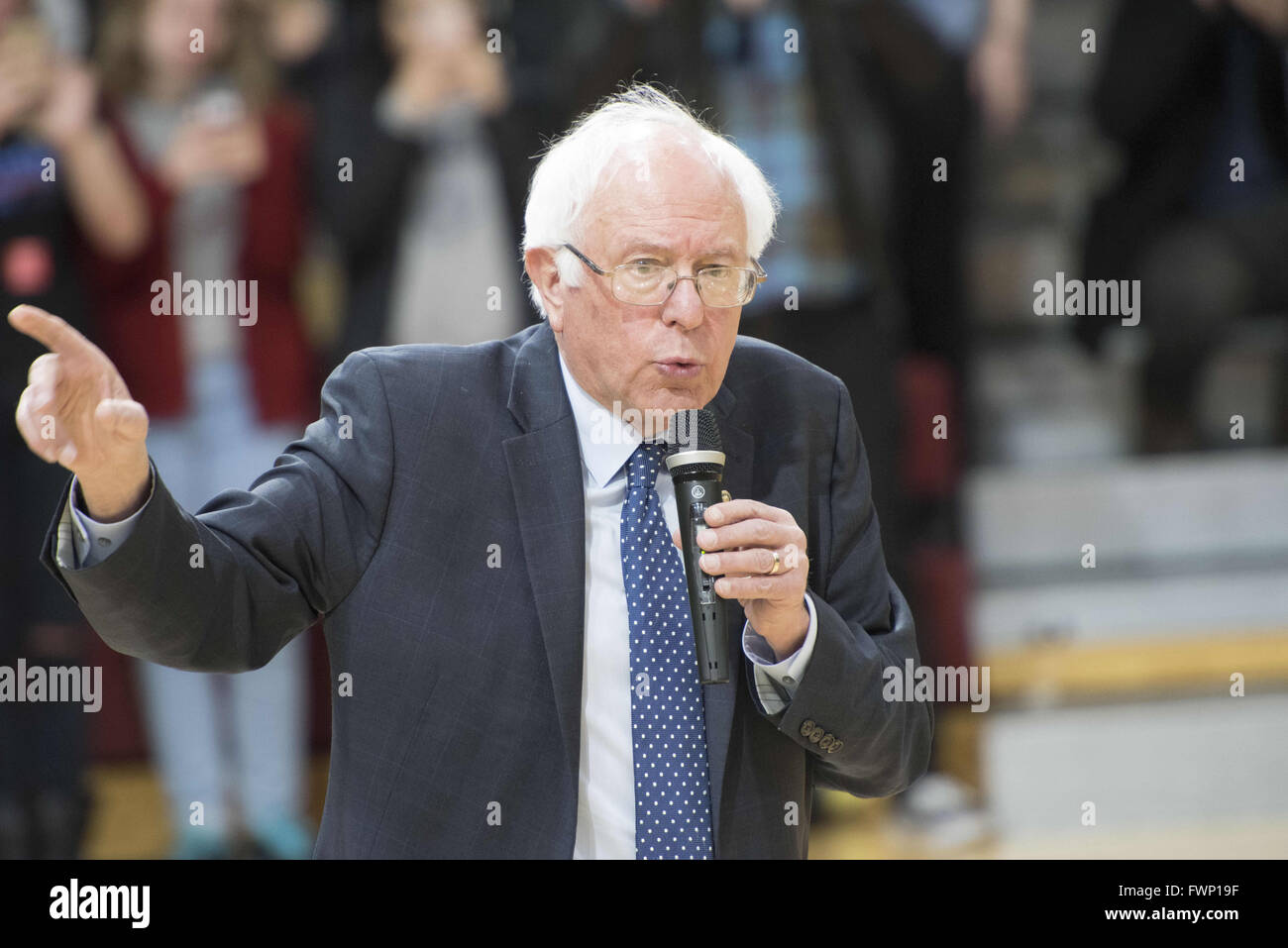 Chester, Pennsylvania, USA. 6th Apr, 2016. Democratic Presidential ...